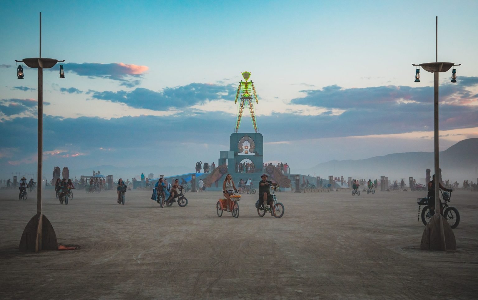 Burning Man 2025 Guide: Survival & Outfits for men